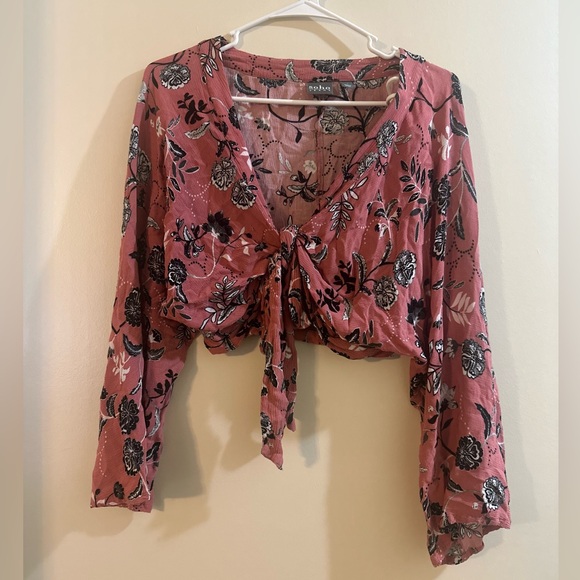Soho | Tops | Soho Pink Floral Tiefront Top | Poshmark